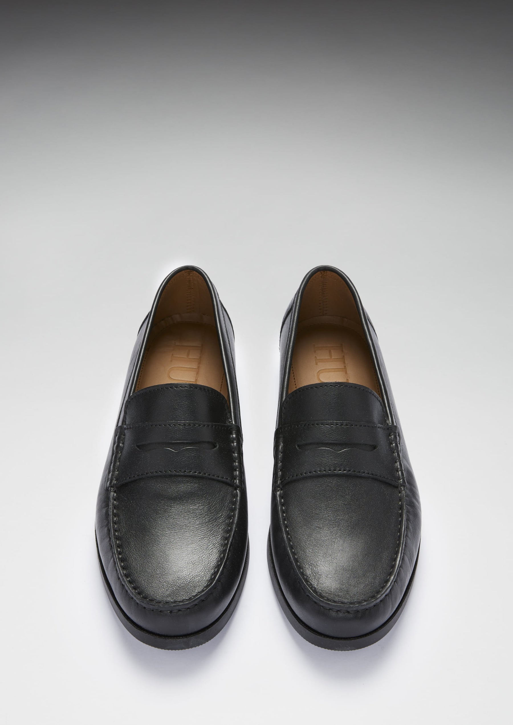 Boat Loafers, black leather - Hugs & Co.