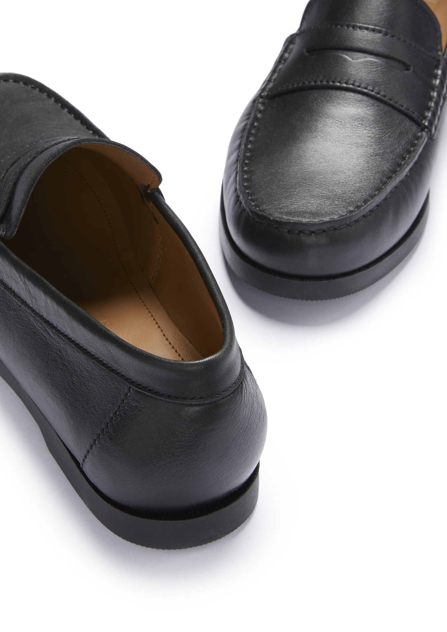 Boat Loafers, black leather - Hugs & Co.